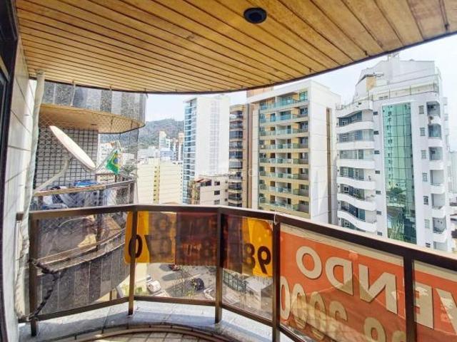 Apartamento com 3 dormitórios à venda, 140 m² por R$ 899.000,00 Centro Juiz