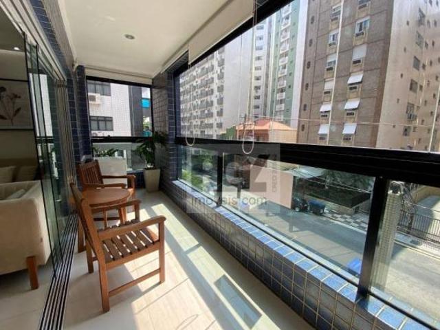 Apartamento com 3 dormitórios à venda, 145 m² por R$ 1.300.000,00 Ponta da Praia Santos/SP
