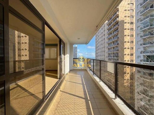 Apartamento com 3 dormitórios à venda, 145 m² por R$ 950.000,00 Pitangueiras Guarujá/SP