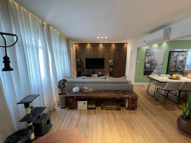 Apartamento com 3 dormitórios à venda, 149 m² por R$ 1.050.000,00 Embaré Santos/SP