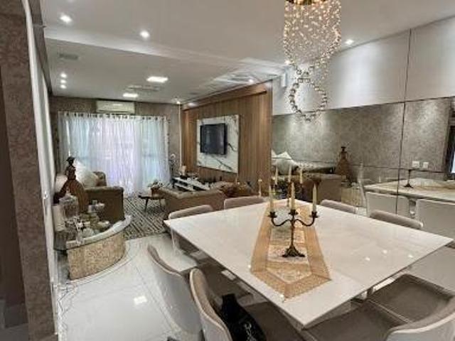 Apartamento com 3 dormitórios à venda, 149 m² por R$ 1.900.000,00 Canto do Forte Praia Grande/SP