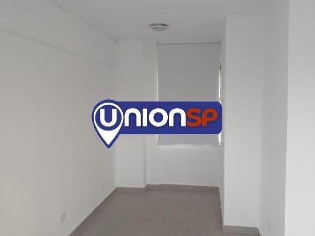 Apartamento com 3 dormitórios à venda, 150 m² por R$ 1.000.000,00 Moema São Paulo/SP