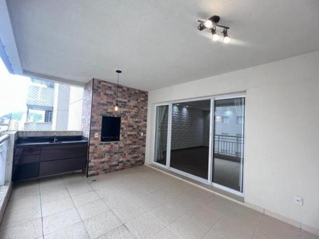Apartamento com 3 dormitórios à venda, 150 m² por R$ 1.300.000,00 Marapé Santos/SP