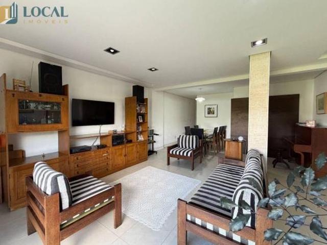 Apartamento com 3 dormitórios à venda, 150 m² por R$ 680.000,00 Boa Vista Juiz de Fora/MG