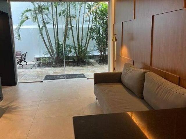 Apartamento com 3 dormitórios à venda, 152 m² por R$ 980.000 Centro Curitiba/PR