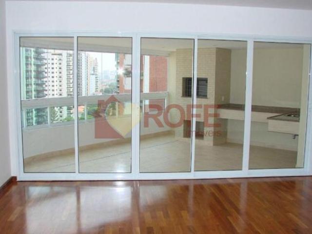 Apartamento com 3 dormitórios à venda, 158 m² por R$ 4.280.000,00 Moema São Paulo/SP