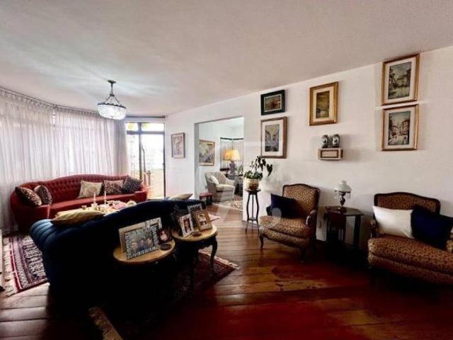 Apartamento com 3 dormitórios à venda, 160 m² por R$ 3.200.000,00 Itaim Bibi São Paulo/SP