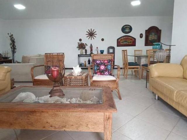 Apartamento com 3 dormitórios à venda, 160 m² por R$ 630.000,00 Enseada Guarujá/SP