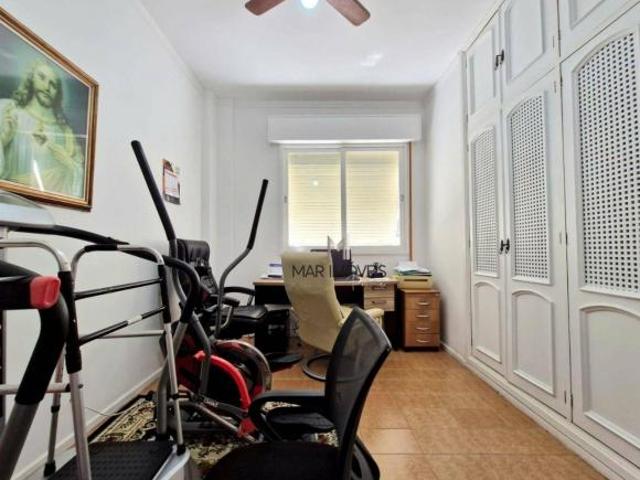 Apartamento com 3 dormitórios à venda, 160 m² por R$ 750.000 Praia das Pitangueiras Guarujá/SP