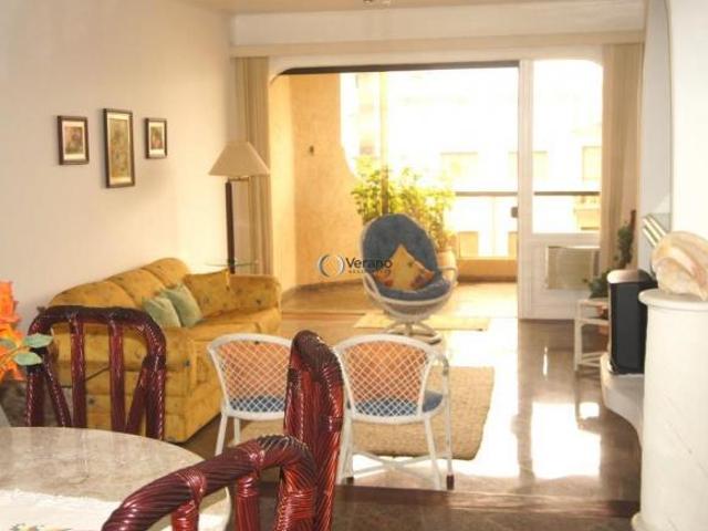 Apartamento com 3 dormitórios à venda, 160 m² por R$ 700.000,00 E