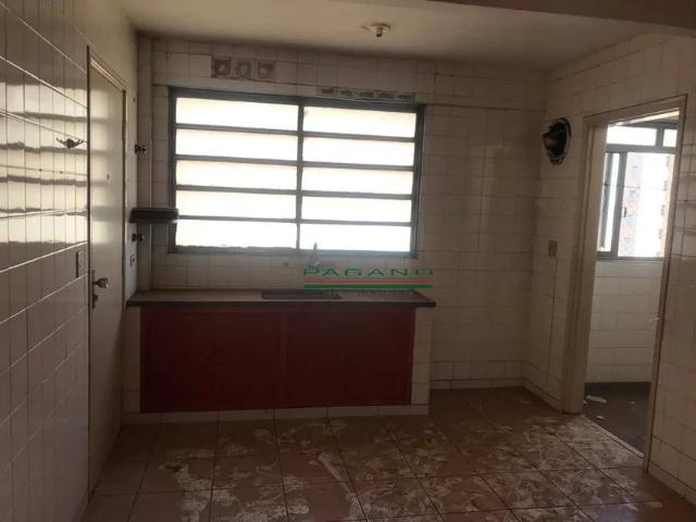 Apartamento com 3 dormitórios à venda, 162 m² por R$ 220.000,00 Centro Ribeirão Preto/SP