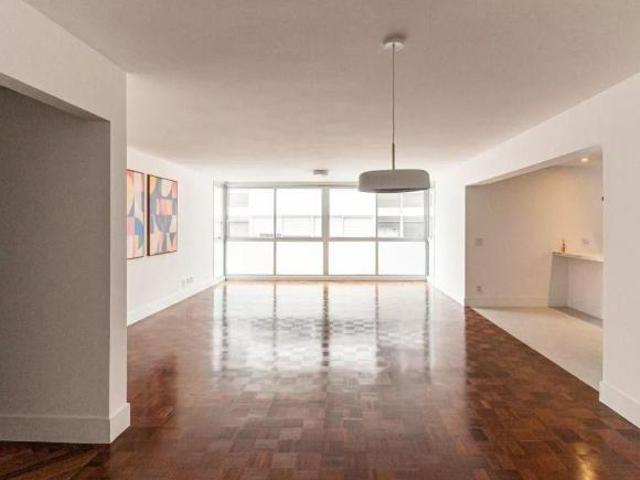 Apartamento com 3 dormitórios à venda, 167 m² por R$ 2.690.000 Higienópolis São Paulo/SP