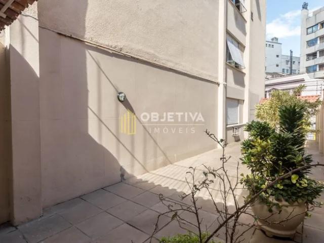 Apartamento com 3 dormitórios à venda, 172 m² por R$ 680.000,00 Independência Porto Alegre/RS