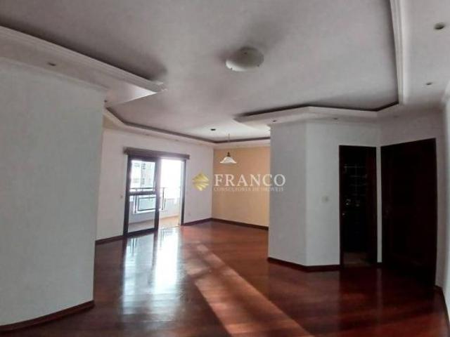 Apartamento com 3 dormitórios à venda, 180 m² por R$ 590.000,00 Edifício Village Residence Tauba