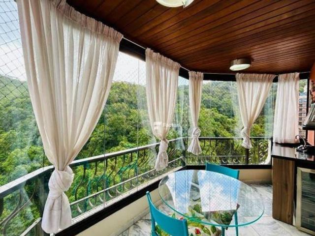 Apartamento com 3 dormitórios à venda, 182 m² por R$ 750.000,00 Pitangueiras Guarujá/SP