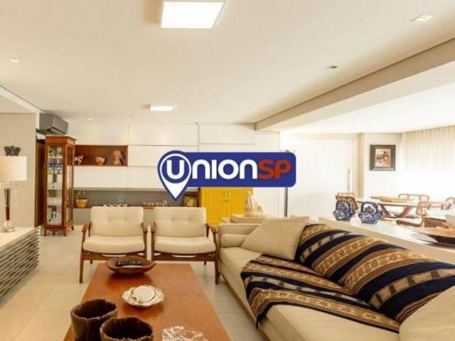 Apartamento com 3 dormitórios à venda, 185 m² por R$ 4.600.000 Moema São Paulo/SP