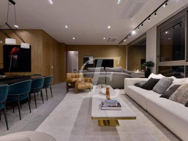Apartamento com 3 dormitórios à venda, 189 m² por R$ 8.501.740,00 Itaim Bibi São Paulo/SP