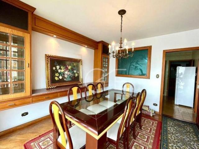 Apartamento com 3 dormitórios à venda, 190 m² por R$ 1.300.000,00 Boqueirão Santos/SP
