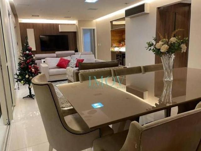 Apartamento com 3 dormitórios à venda, 194 m² por R$ 2.900.000,00 Jardim Aquarius São José dos C