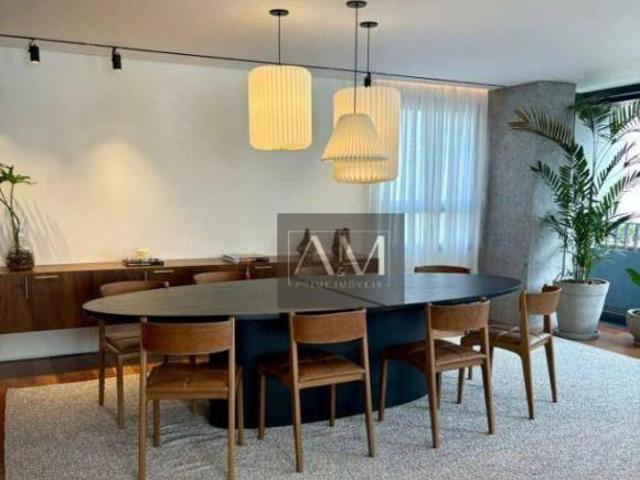 Apartamento com 3 dormitórios à venda, 196 m² por R$ 8.200.000 Rua Melo Alves