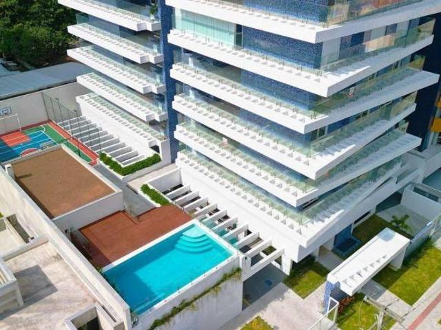 Apartamento com 3 dormitórios à venda, 199 m² por R$ 1.800.000,00 Centro Guaratuba/PR
