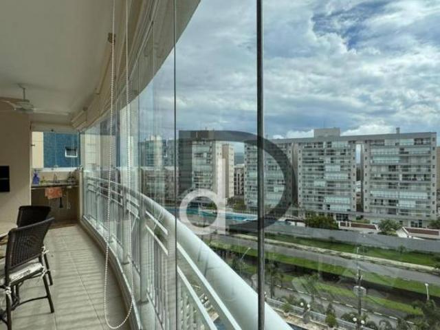 Apartamento com 3 dormitórios à venda, 102 m² por R$ 1.049.000,00 Centro Bertioga/SP