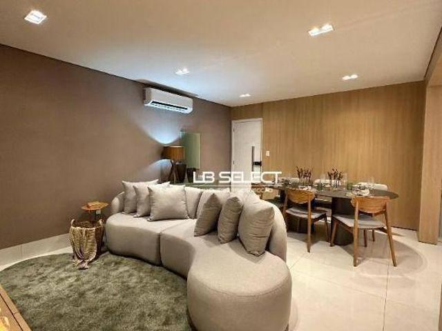 Apartamento com 3 dormitórios à venda, 102 m² por R$ 730.000,00 Santa Mônica Uberlândia/MG