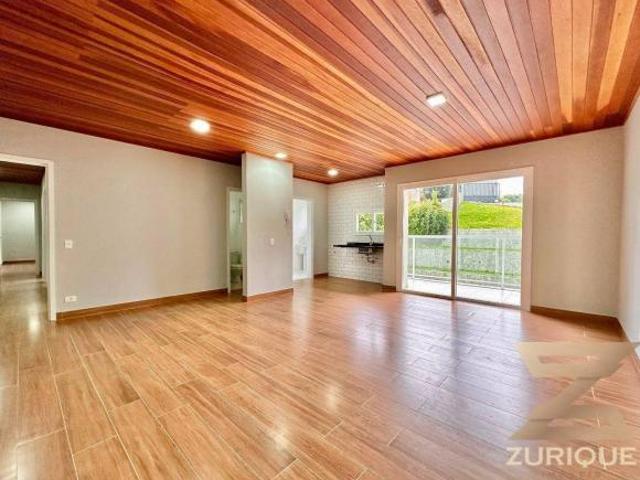 Apartamento com 3 dormitórios à venda, 107 m² por R$ 825.000,00 Jaguaribe Campos do Jordão/SP