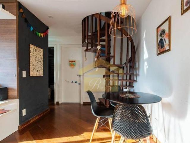 Apartamento com 3 dormitórios à venda, 107 m² Vila Gumercindo São Paulo/SP