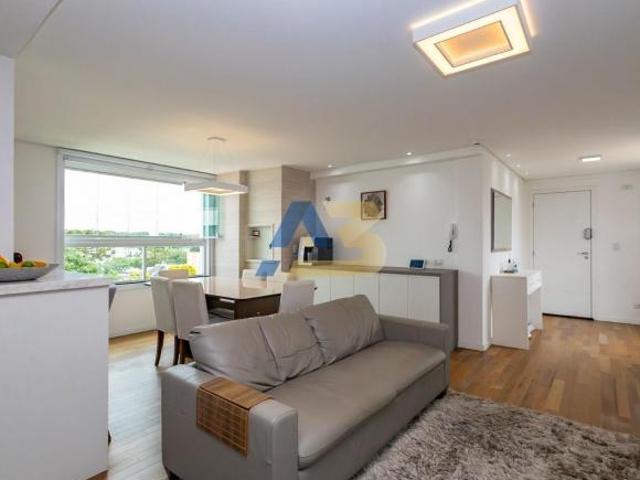 Apartamento com 3 dormitórios à venda, 104 m² por R$ 1.300.000,00 Agua Verde Curitiba/PR