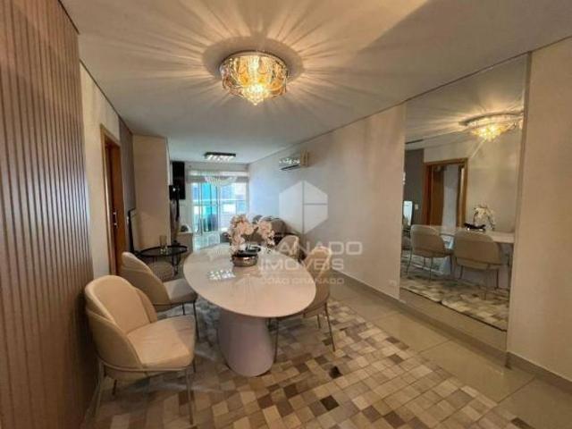 Apartamento com 3 dormitórios à venda, 104 m² por R$ 970.000,00 Zona 07 Maringá/PR
