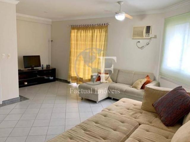 Apartamento com 3 dormitórios à venda, 105 m² por R$ 680.000,00 Enseada Guarujá/SP