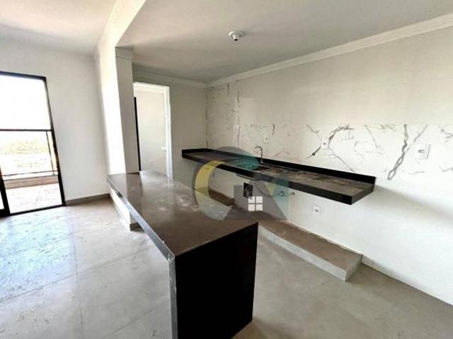 Apartamento com 3 dormitórios à venda, 105 m² por R$ 750.000,00 Jardim Universitário Barretos/SP