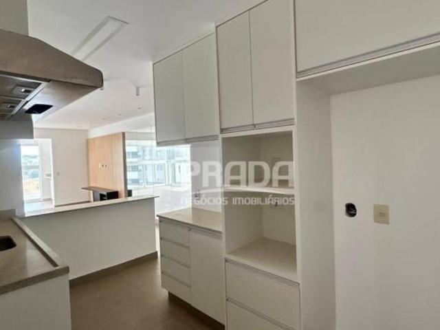Apartamento com 3 dormitórios à venda, 108 m² por R$ 1.045.000,00 Jardim Karaíba Uberlândia/MG