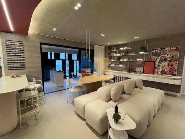 Apartamento com 3 dormitórios à venda, 108 m² por R$ 1.321.000 Água Verde Curitiba/PR