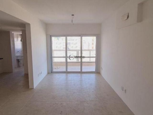 Apartamento com 3 dormitórios à venda, 110 m² por R$ 1.190.000,00