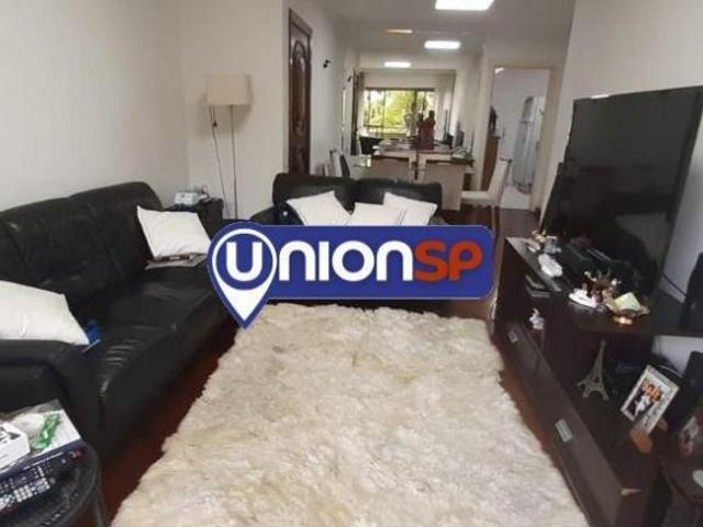 Apartamento com 3 dormitórios à venda, 110 m² por R$ 1.600.000,00 Moema São Paulo/SP