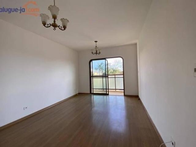 Apartamento com 3 dormitórios à venda, 110 m² por R$ 380.000,00 Centro Jacareí/SP