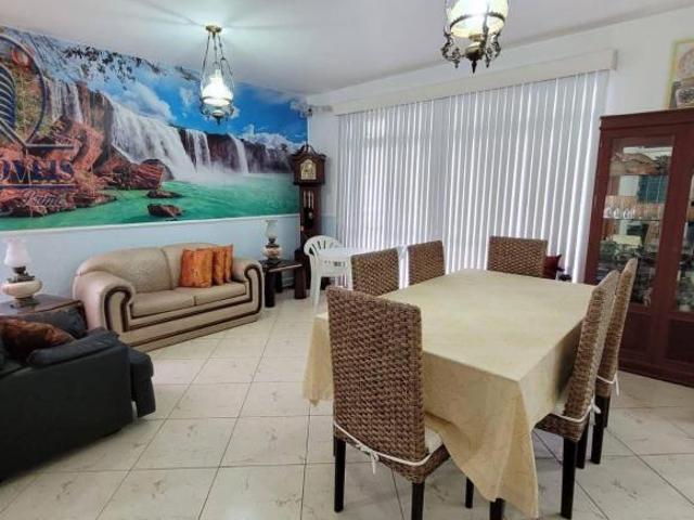 Apartamento com 3 dormitórios à venda, 110 m² por R$ 550.000,00 Pitangueiras Guarujá/SP