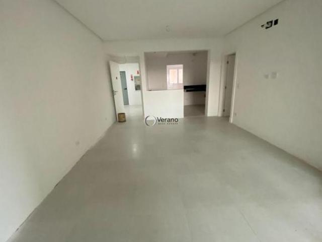 Apartamento com 3 dormitórios à venda, 110 m² por R$ 650.000,00 E
