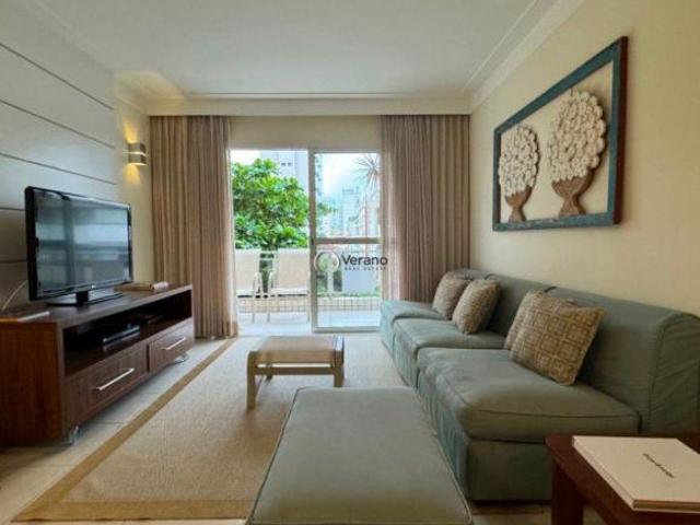 Apartamento com 3 dormitórios à venda, 110 m² por R$ 650.000,00 E