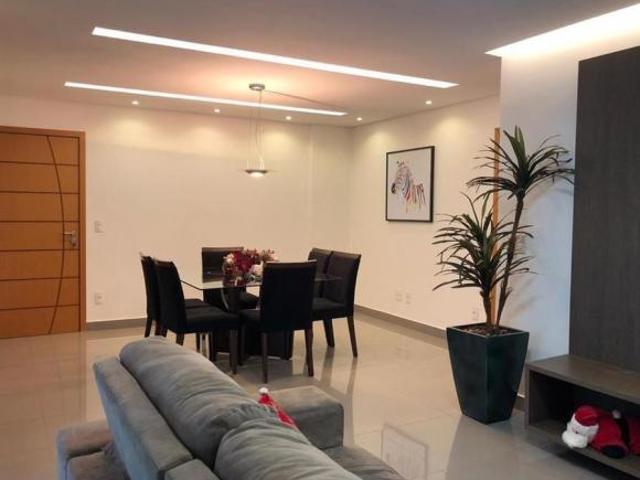 Apartamento com 3 dormitórios à venda, 112 m² por R$ 730.000,00 Saraiva Uberlândia/MG