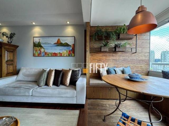 Apartamento com 3 dormitórios à venda, 117 m² por R$ 1.900.000,00 Brooklin São Paulo/SP