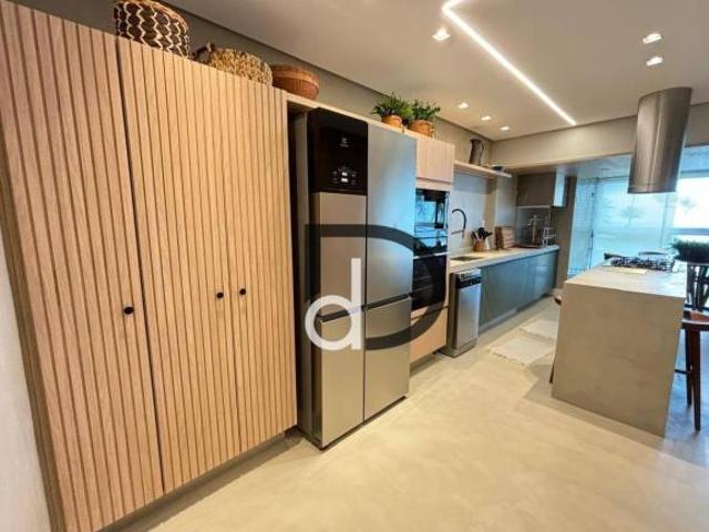 Apartamento com 3 dormitórios à venda, 114 m² por R$ 4.950.000,00 Riviera de São Lourenço Bertio