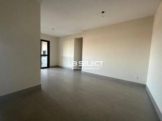 Apartamento com 3 dormitórios à venda, 116 m² por R$ 870.000,00 Santa Mônica Uberlândia/MG
