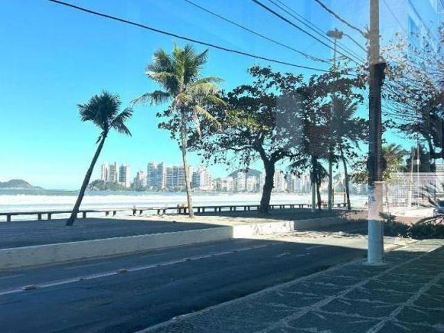 Apartamento com 3 dormitórios à venda, 123 m² por R$ 900.000,00 Pitangueiras Guarujá/SP