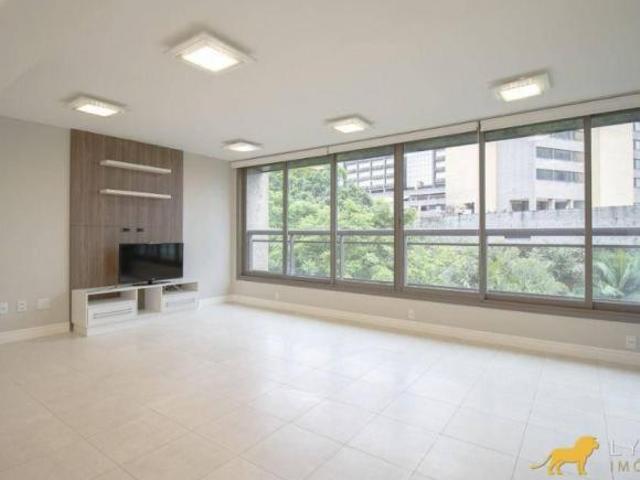 Apartamento com 3 dormitórios à venda, 120 m² por R$ 1.650.000,00 Três Figueiras Porto Alegre/RS