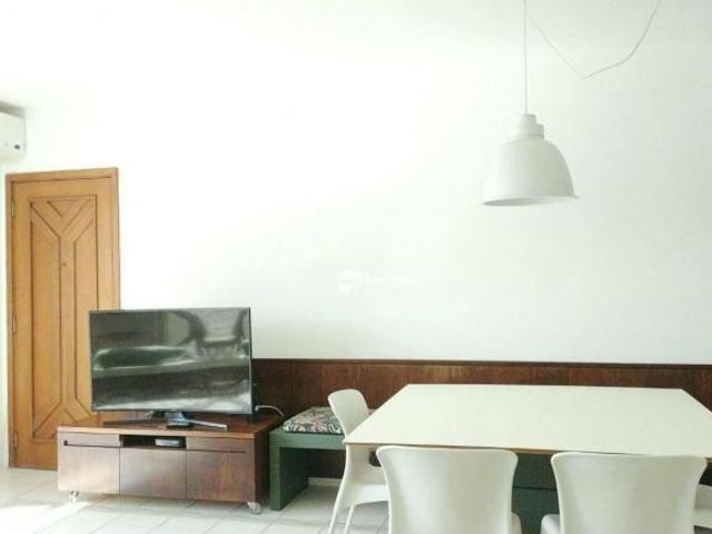 Apartamento com 3 dormitórios à venda, 120 m² por R$ 595.000,00 Pitangueiras Guarujá/SP