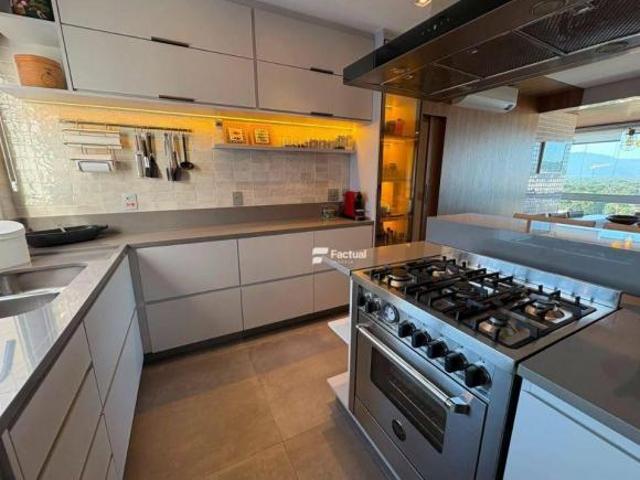 Apartamento com 3 dormitórios à venda, 122 m² por R$ 3.600.000,00 Riviera de São Lourenço Bertio