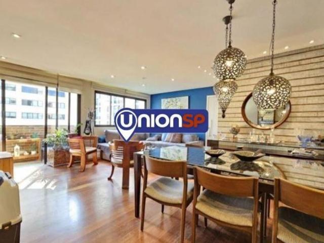 Apartamento com 3 dormitórios à venda, 127 m² por R$ 1.700.000,00 Moema São Paulo/SP